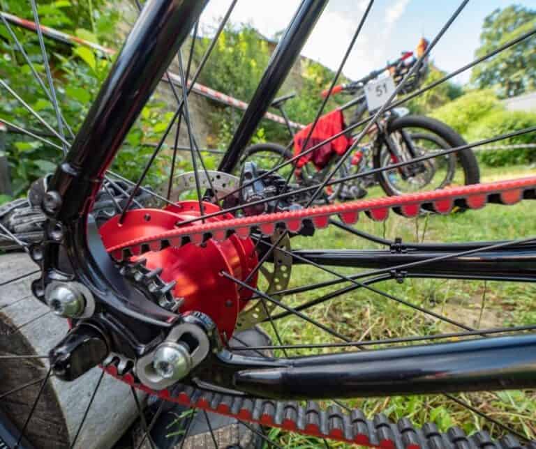 Belt Drives vs. Chain for Electric Bikes: Pros & Cons – EbikesHQ.com